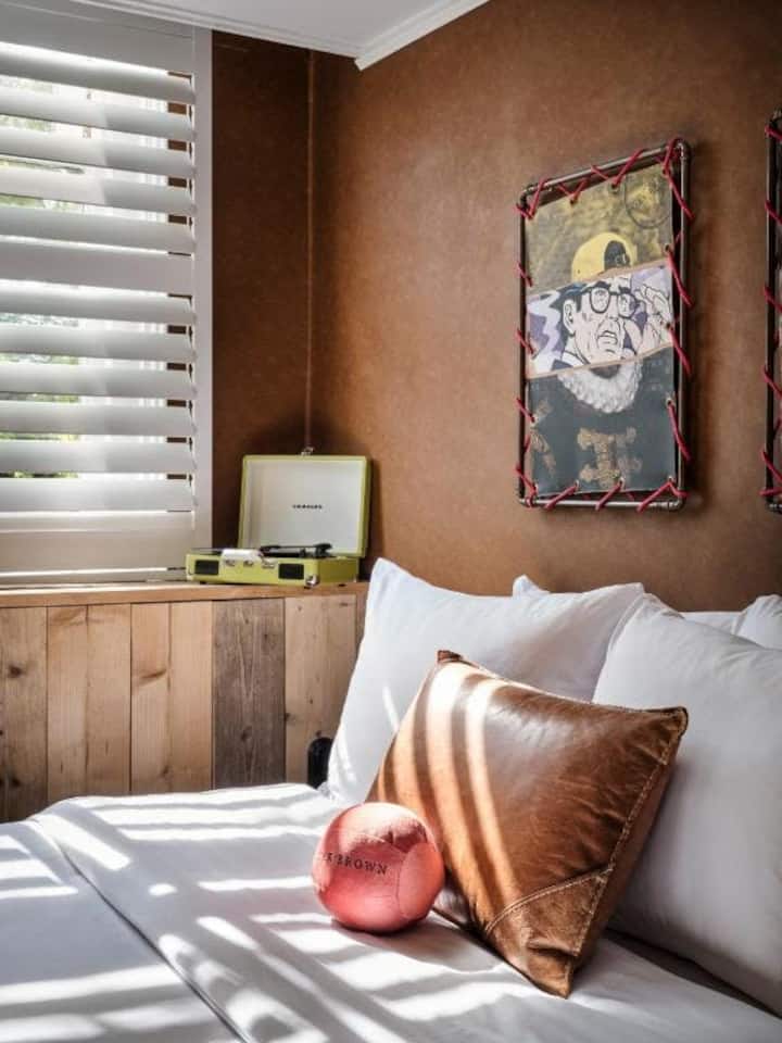 Room At Max Brown Museum Square Centre - Amsterdam