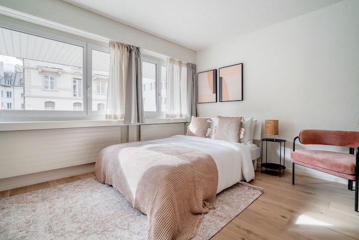 Blueground | Unterstrass, Nr University & Market - 