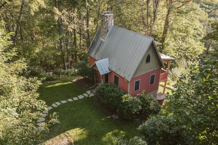 Windfall Farm Aut Cottage - Lansing, NC