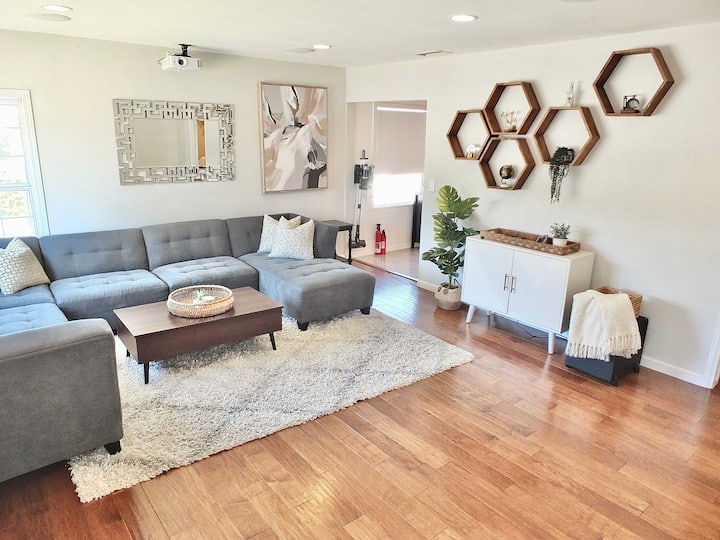 Bellflower Breeze - Charming 3 Bdr In Long Beach! - Cerritos, CA