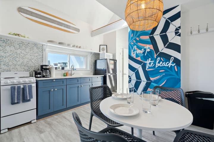 Ocean Views | Newly Renovated | Private Balcony - Hampton, NH