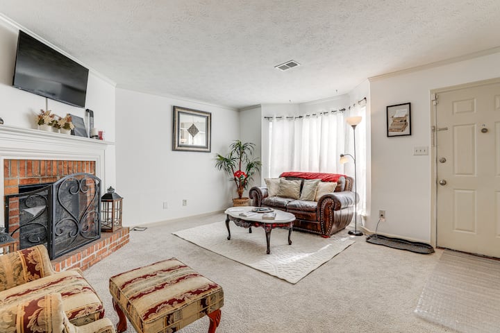 Georgia Townhome - 3 Mi To Stone Mountain Park! - Stone Mountain