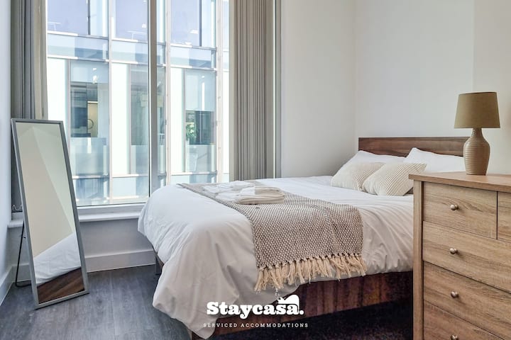 Bright & Central Apt - With Great Transport Links - Stockport