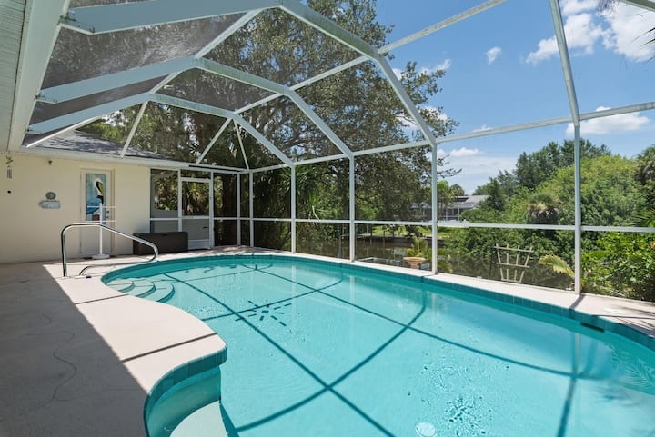 Spacious 3/2 Waterfront Home In Port Charlotte - Port Charlotte, FL