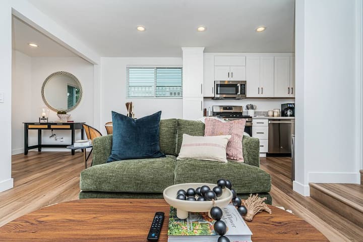 Camellia Suite I Walk To Best Shops, Dining + Bay - Coronado Island