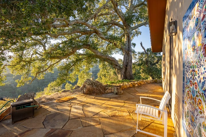 Casa Kaleidoscope – Eco-luxury Hilltop Retreat - Atascadero, CA