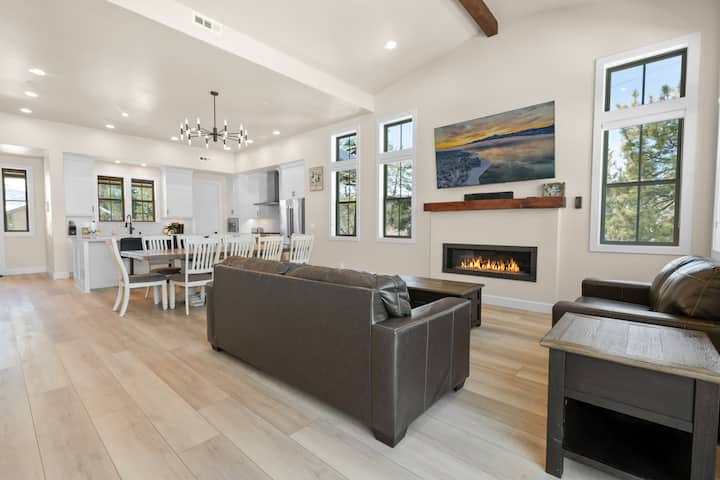 Ac, Game Room, Pool Table, Foosball, Shuffleboard - Big Bear Lake, CA