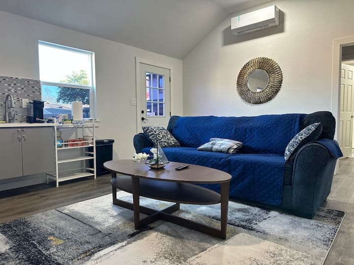 Extended Stay: Guesthouse W/ Office & Pool View - プレイノ, TX
