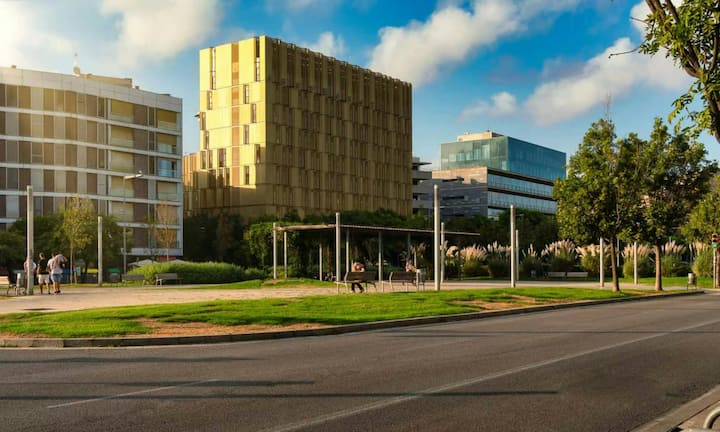 Simple Twin, Easy Access To City Centre - El Prat de Llobregat