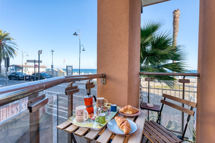 Alb - Mer Vivante - Front Beach - Happy Rentals - Albenga