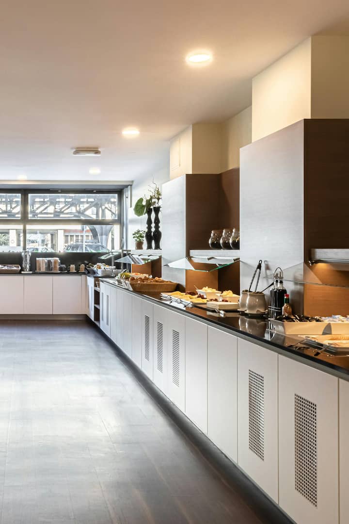 Compact & Efficient, With Free Wifi - Berlin