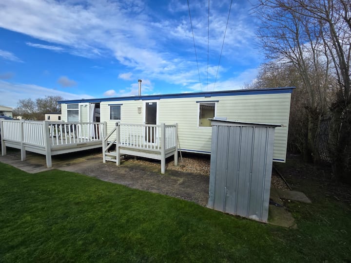 The Daxie 3-bed Caravan In Butlins Skegness - Skegness