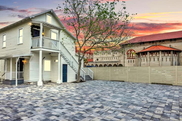 Cedar Street Retreat - Unit B - St. Augustine, FL