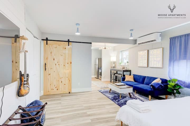 Modern Luxe Loft W/ King Bed, Free Parking & Wi-fi - Memphis in May