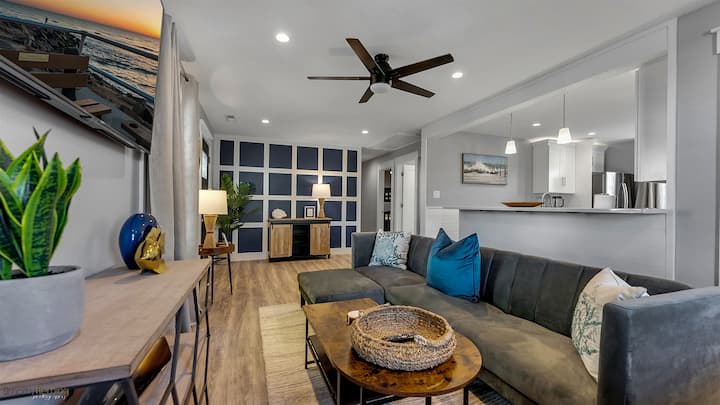 Newly Renovated 3 Br W/ High-end Finish! - Wildwood, NJ