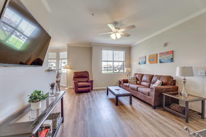 First-floor Mesa Condo Rental W/ Pool Access! - Gilbert, AZ