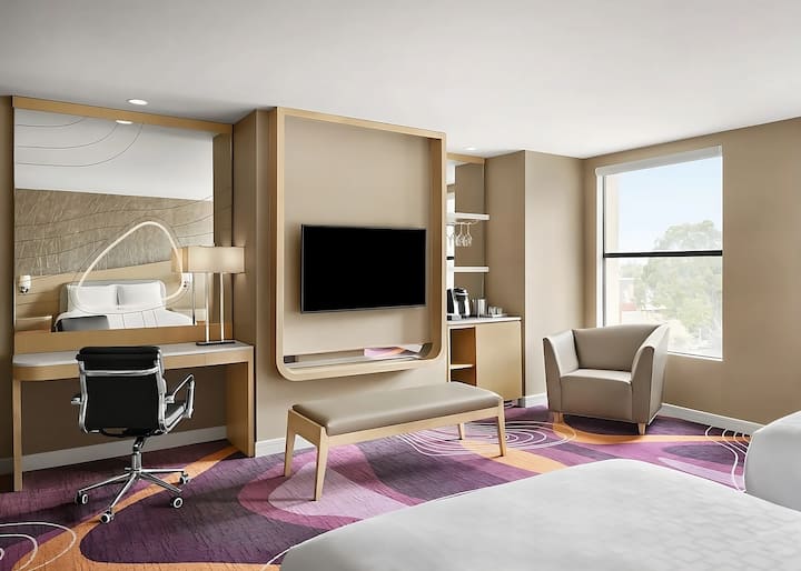 Close To Everything! 3 Pet-friendly Units, Pool! - Pasadena, CA