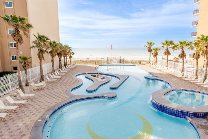 Reduced Prices!  3 Pools And Direct Beach Access! - Gulf Shores, AL