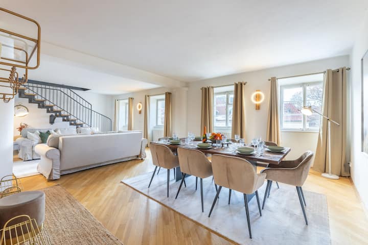 5br Luxury Retreat Near Charles Bridge By Easybnb - Prag