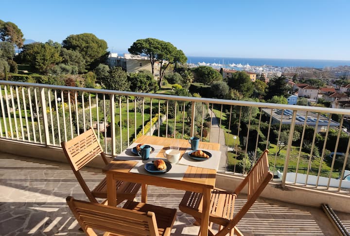 Magnifique 3 P Avec Vue Mer Balcon Et Piscine - Antibes
