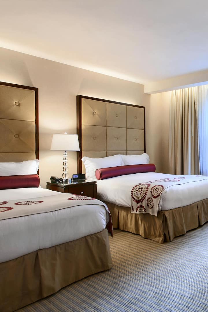 1927 Gem, Once Home Of Capone Speakeasy - Chicago