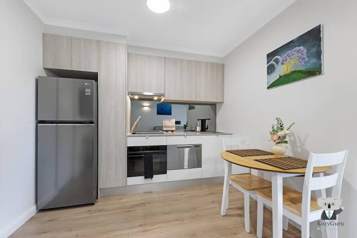 Kozyguru | Surry Hills | Prime Location & Parking - Surry Hills