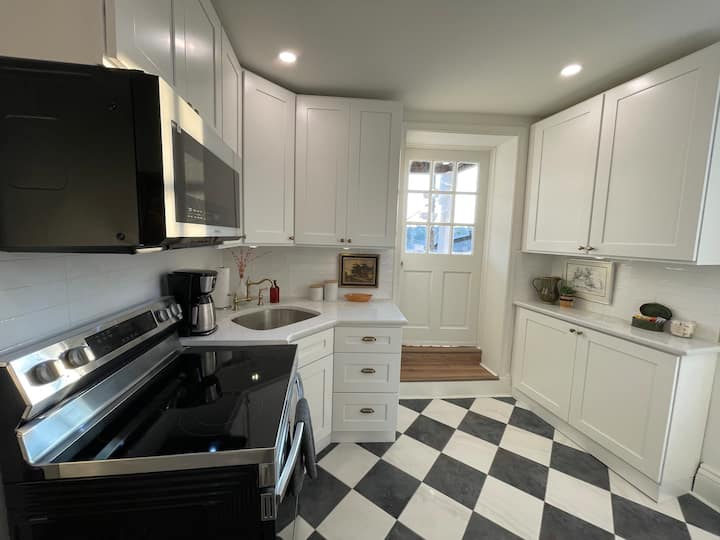 Manayunk Hillside Retreat – Cozy & Charming - Mount Airy - Philadelphia