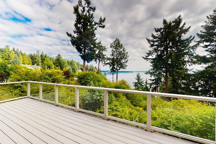 4br Sound View Home With Game Room, Gas Grill - Anderson Island, WA