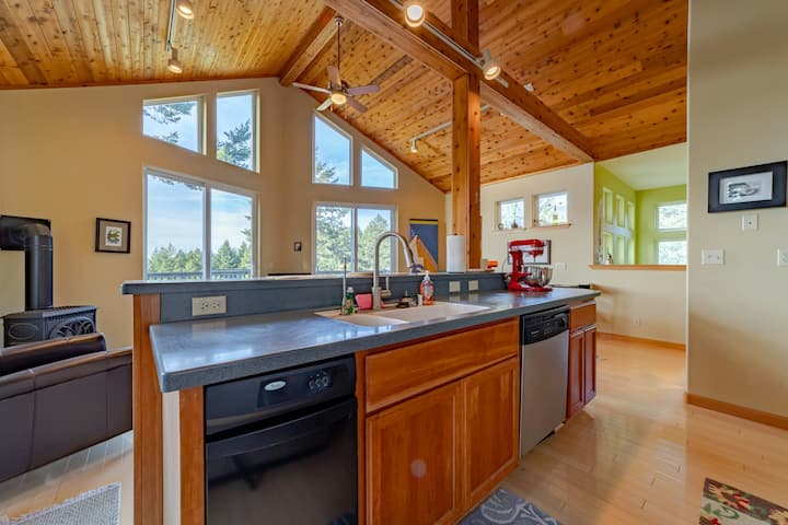 2br Oceanview | Chef's Kitchen| Sauna - Shelter Cove, CA