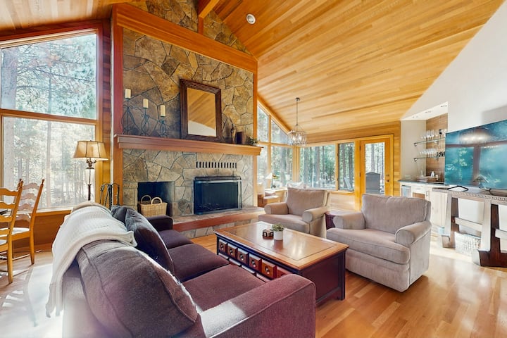 3br Home With Hot Tub, Pools, Tennis Courts, Golf - Sisters, OR