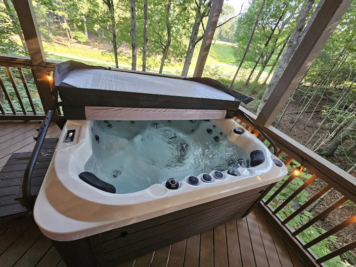 Perfect 4br Mountainview | Pool | Fireplace - Helen, GA
