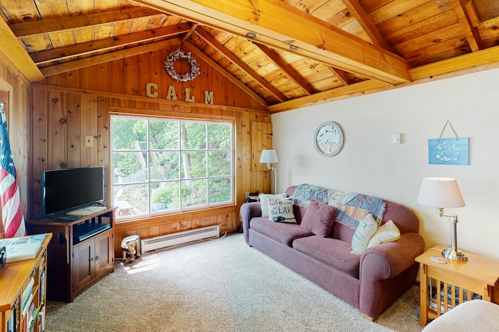 2br Lakefront Home With Grill, Kayaks & Hammock - Keuka Lake State Park, Keuka Park