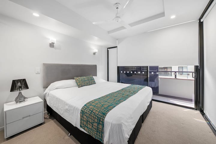 Stylish Apt W/ Balcony, Gym, Pool & Near Southbank - Brisbane Botanic Gardens, Mount Coot-Tha