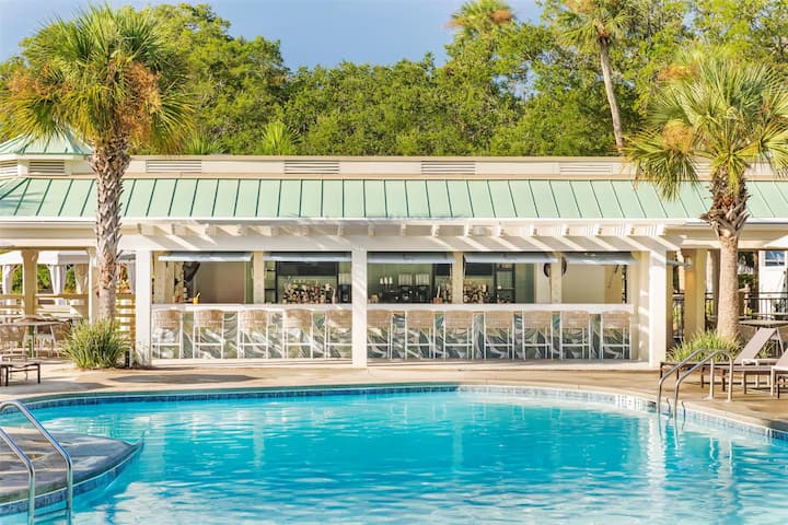 Chic Stay On Hilton Head Island! 3 Units W/ Patio! - Hilton Head Island, SC