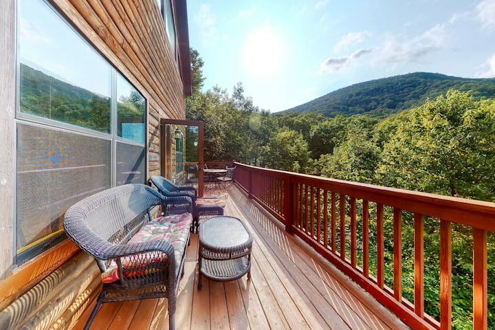 2br Mountainview | Dog Friendly | Private Hot Tub - Cleveland, GA