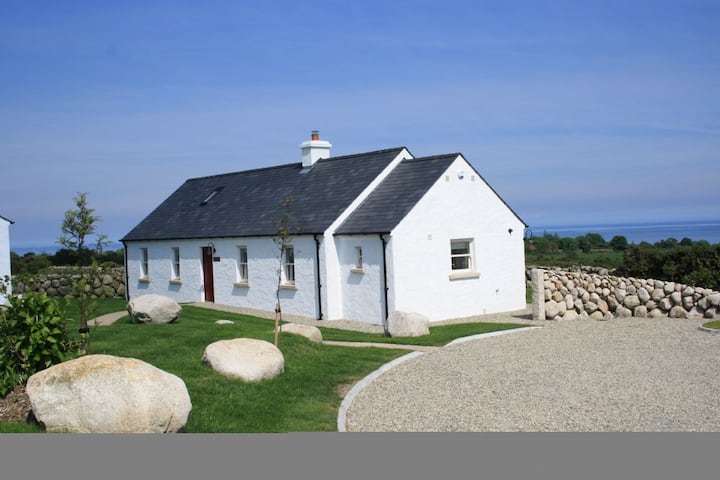 Moolieve Cottage - Kribben Cottages - Annalong