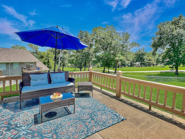 181 Walk In No Stairs, Beautiful, Cozy, Huge Patio - Branson, MO