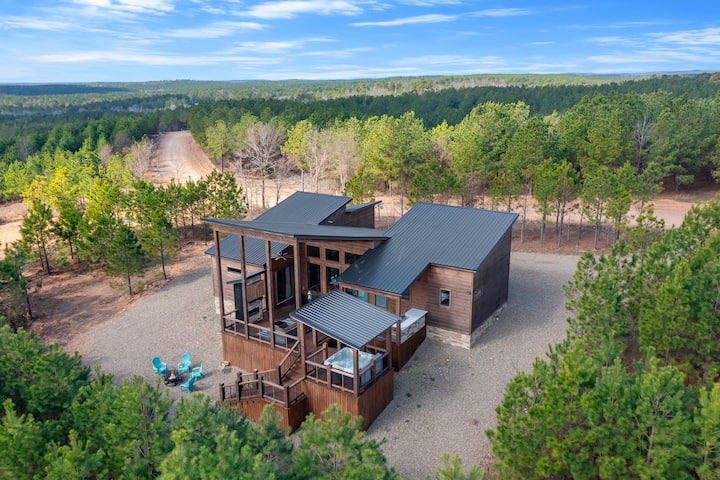 Better Days 3+bed, Hot Tub, Views, Gas Fireplace, - Broken Bow, OK
