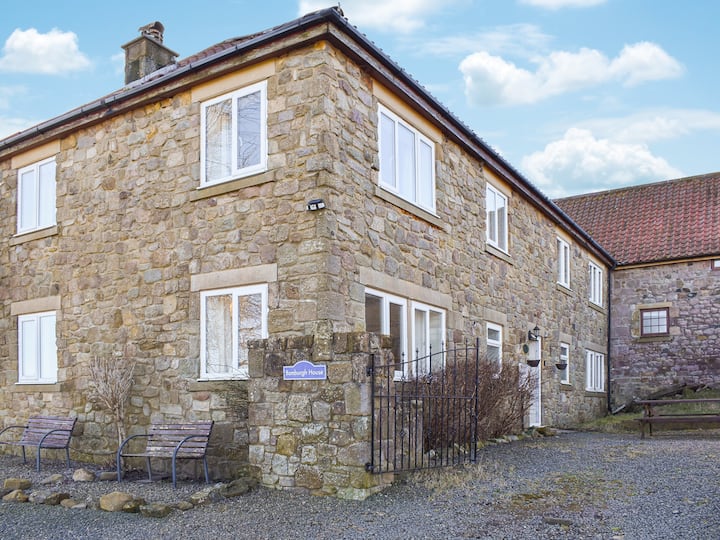 Bamburgh House - Uk46435 - Northumberland