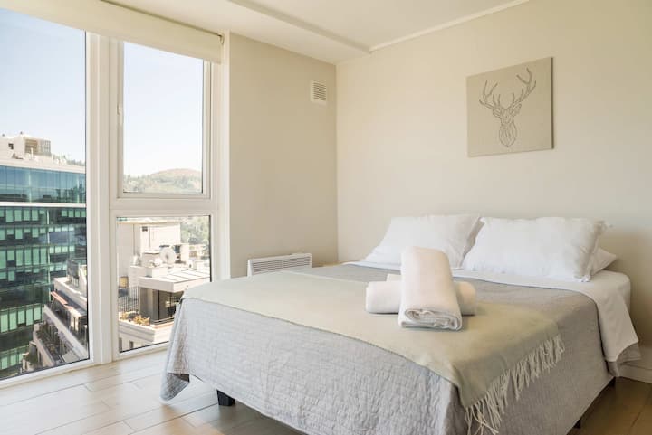 Bright 2br Retreat With Stunning Panoramic Views - Providencia, Chile