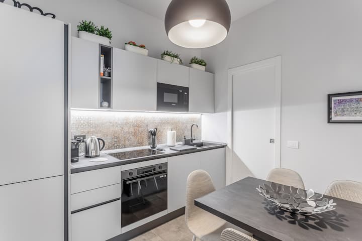 Sissi Home - Pavia City Center - By Host4u - Pavia