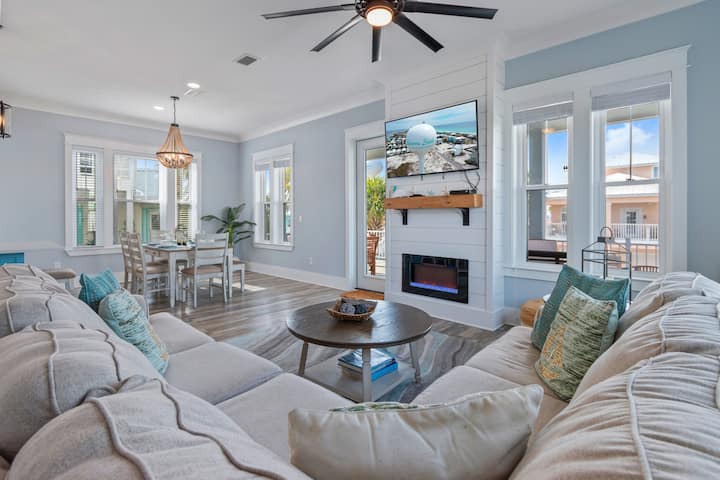Breezin Home-custom 4 Bdrm 3 Bathroom Private Home - Navarre Beach, FL