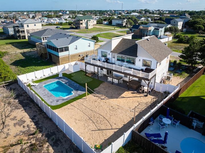 Renovated For 2025! Ocean Views & Backyard Oasis - Kitty Hawk, NC