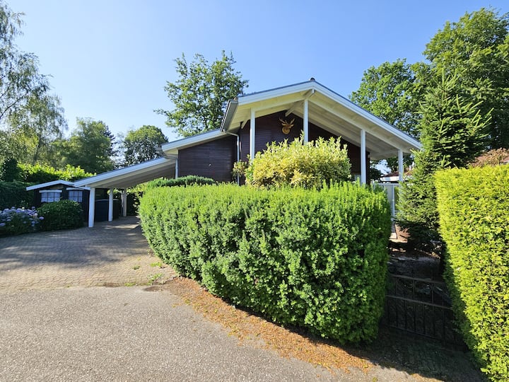 Belle Maison De Vacances Avec Grand Jardin - Putten