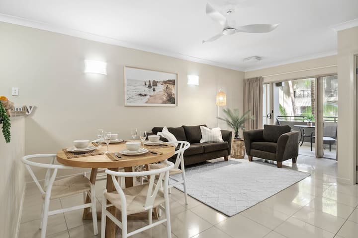 Lux Resort Cairns I 9 Pools, Gym I Free Parking - Cairns