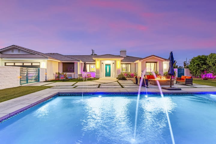Rising Sun House: Pool, Spa, Gameroom,petfriendly! - Palm Springs, CA