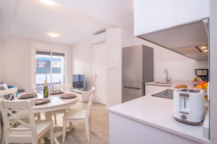 Palangreros – 2 Bed, Walk To Town, Beach & Dining - Fuengirola
