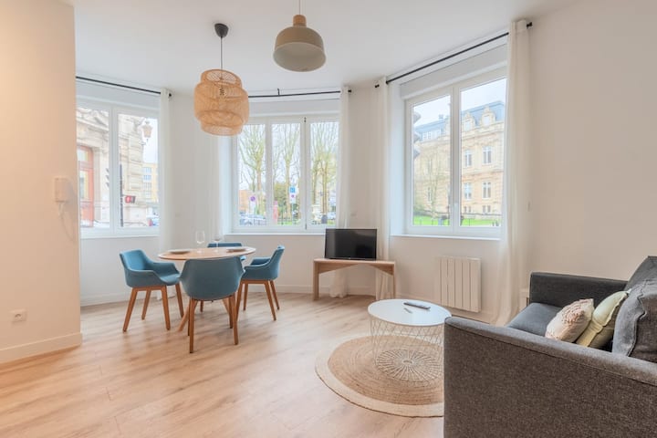 Appartement Une Chambre Avec Parking, Centre-ville - Tourcoing