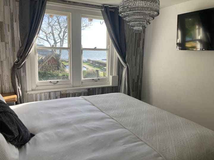 Hambury - Family Room With Sea View - Lulworth Cove