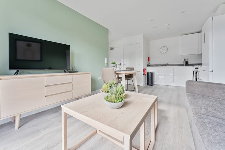 Stay Zeni, Hardwick House Derby Lovely 1 Bed Flat - Mickleover - Derby